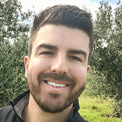 Adrián Castro Giraldo - HOSTELCO